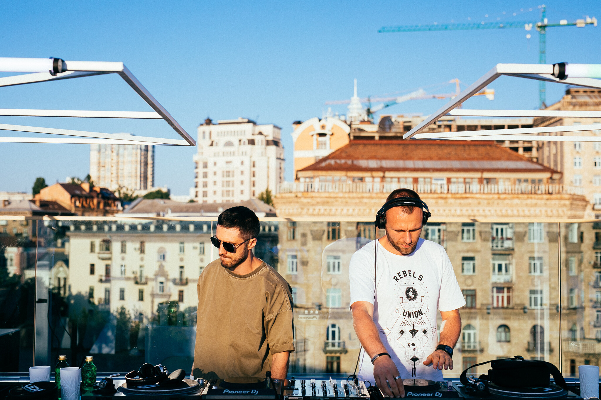 EDEN BAR & ROOFTOP GARDEN: терраса в самом сердце столицы